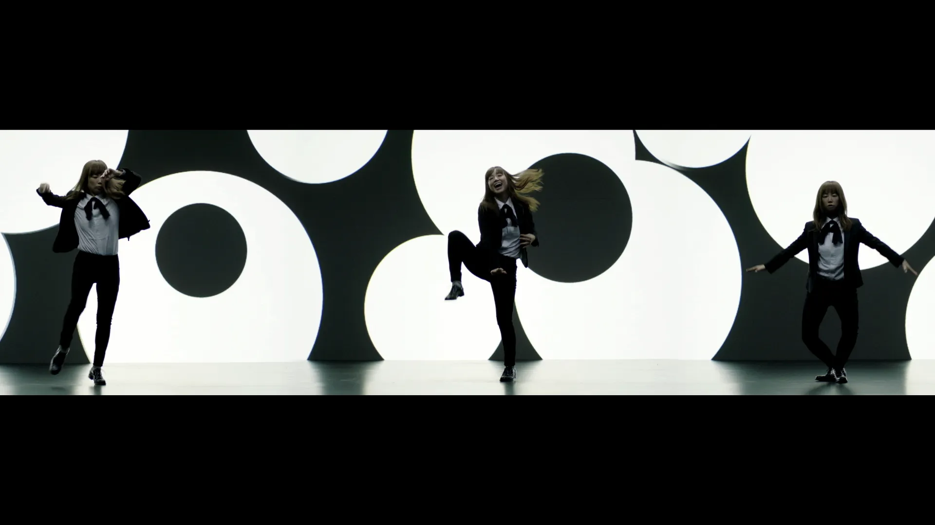 YUKI「Dance in the Circle」 - HIROKI NAKAMURA WORKS サイト